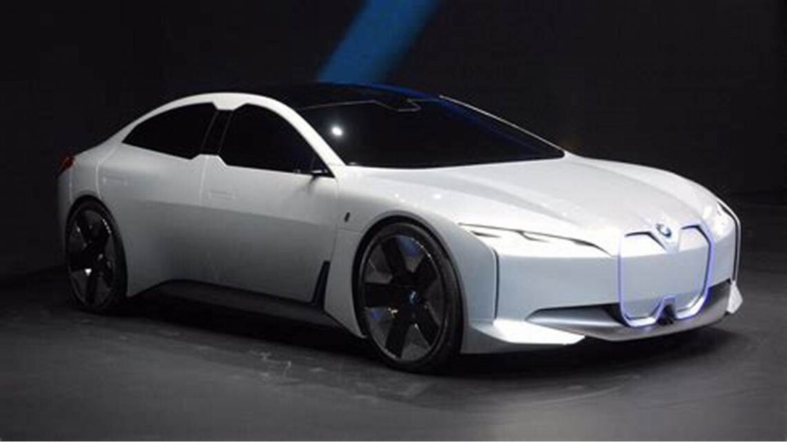 Apple Electric Car Delayed Till 2028, Will Come with Much Inferiors ...