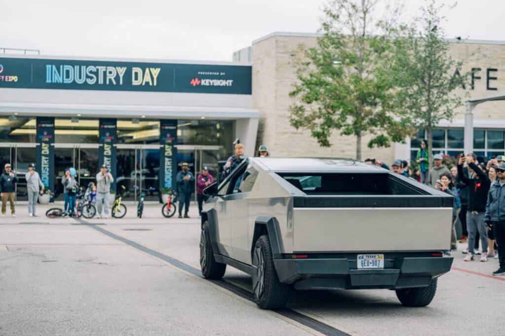 Tesla Cybertruck Engineer Addresses Rust Problem - Gadget Insiders