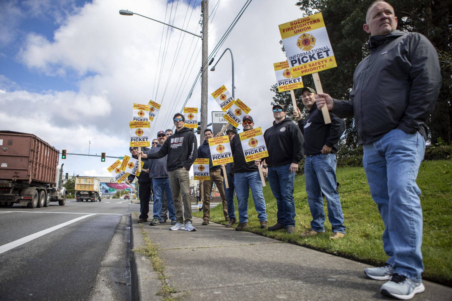 Boeing Union Firefighters End Strike and Reach New Contract Agreement ... Boeing Union Firefighters End Strike and Reach New Contract Agreement ...