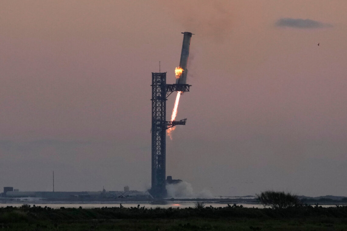 SpaceX's Latest Launch, Super Heavy Rocket Nails a Mid-Air Catch Back ...