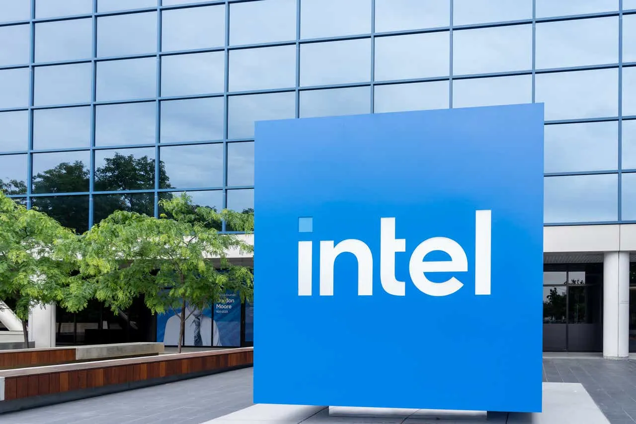 Intel Just Got $2.2 Billion in U.S. Government Funding—Here’s What It ...